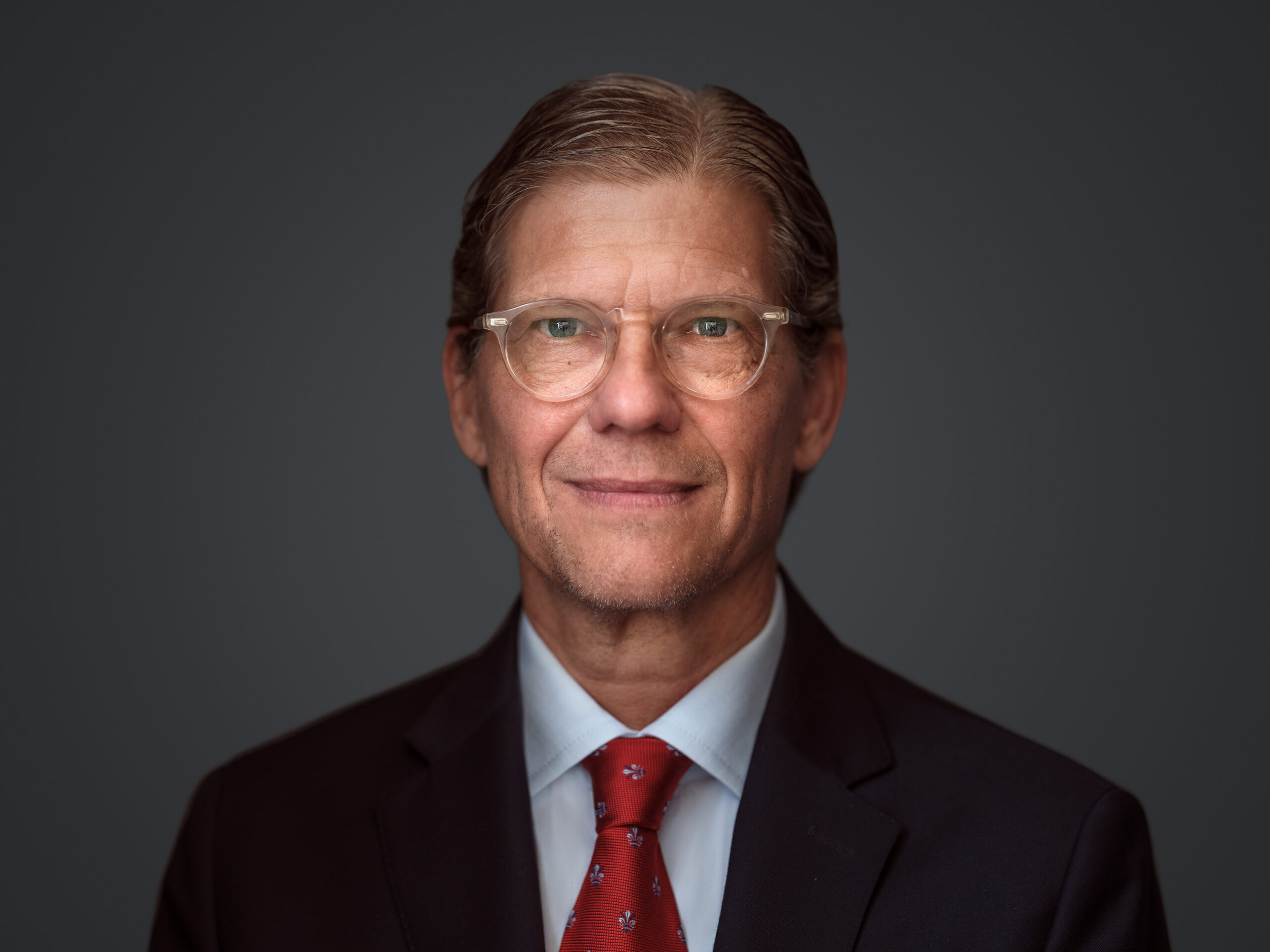 Prof. Dr. Paul Geerts - Advocaat - Van Diepen Van der Kroef Advocaten